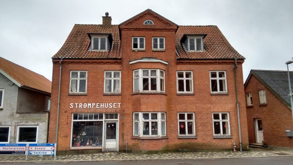 Lokale fotografier i Strømpehuset • Her på Øen