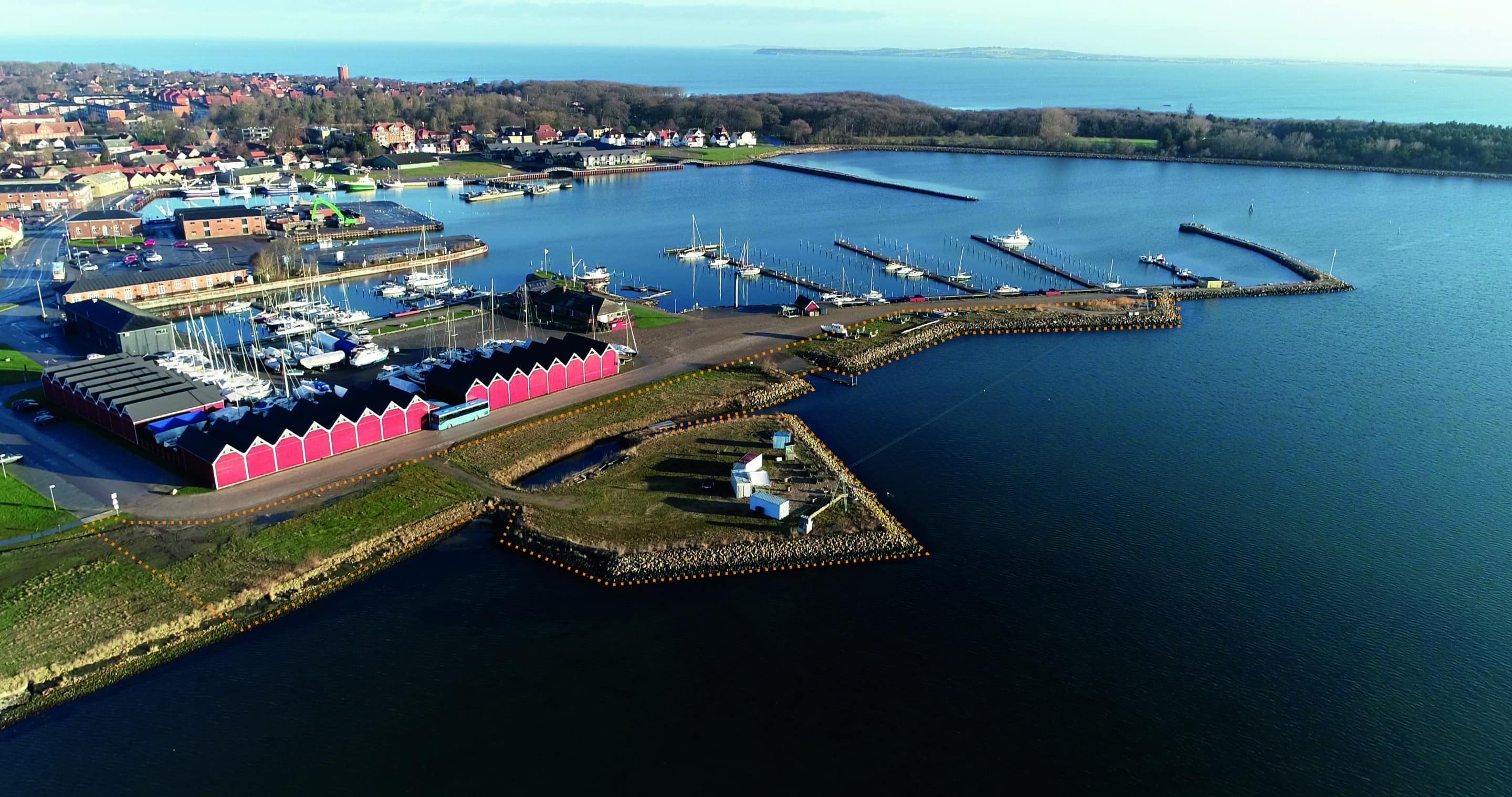 Levende havnemiljø ved fjorden • Her på Øen